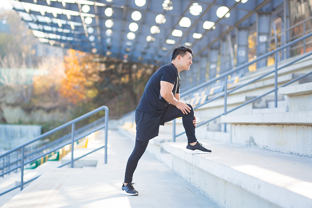 10 Muscle Strain Recovery Tips to Speed Up Healing | SOL PT
