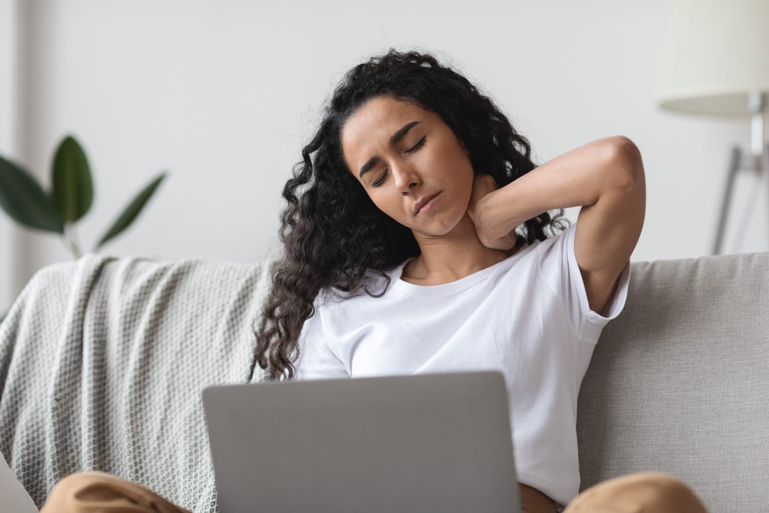 How to Get Rid of that Crunching Sound in Your Neck